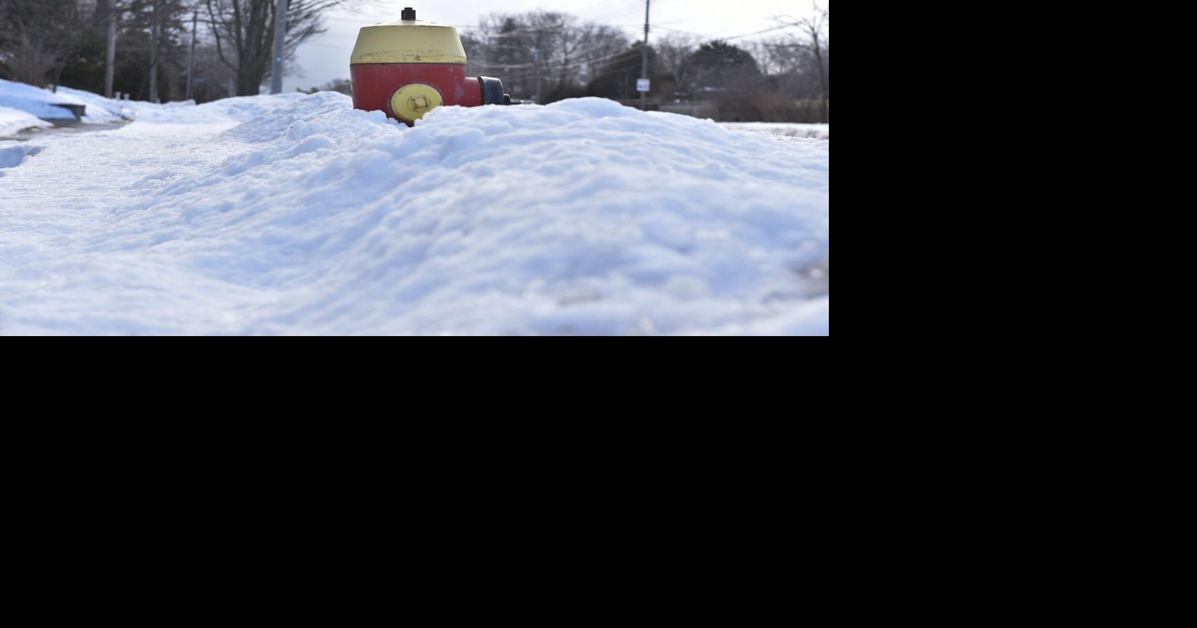 City of Burlington closing facilities due to predicted snowfall