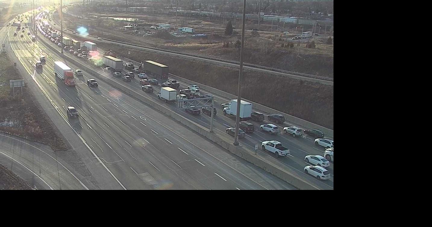 Major traffic slowdown on QEW in Burlington due to crash and lane closures
