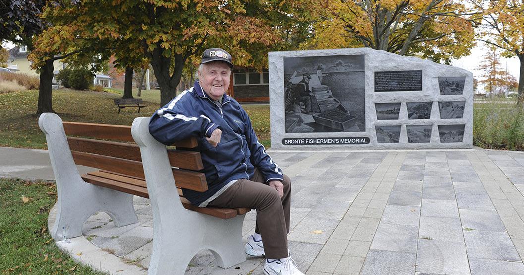 An original 'Bronte Boy' Ken Pollock is honoured with a bench unveiling