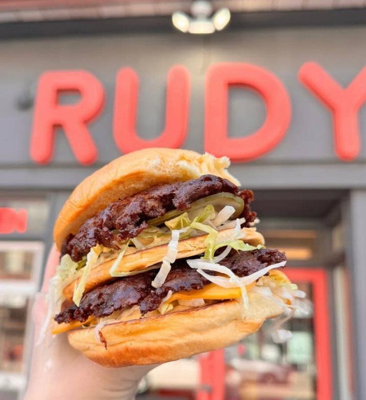 Homegrown entrepreneur brings RUDY burger spot to Oakville