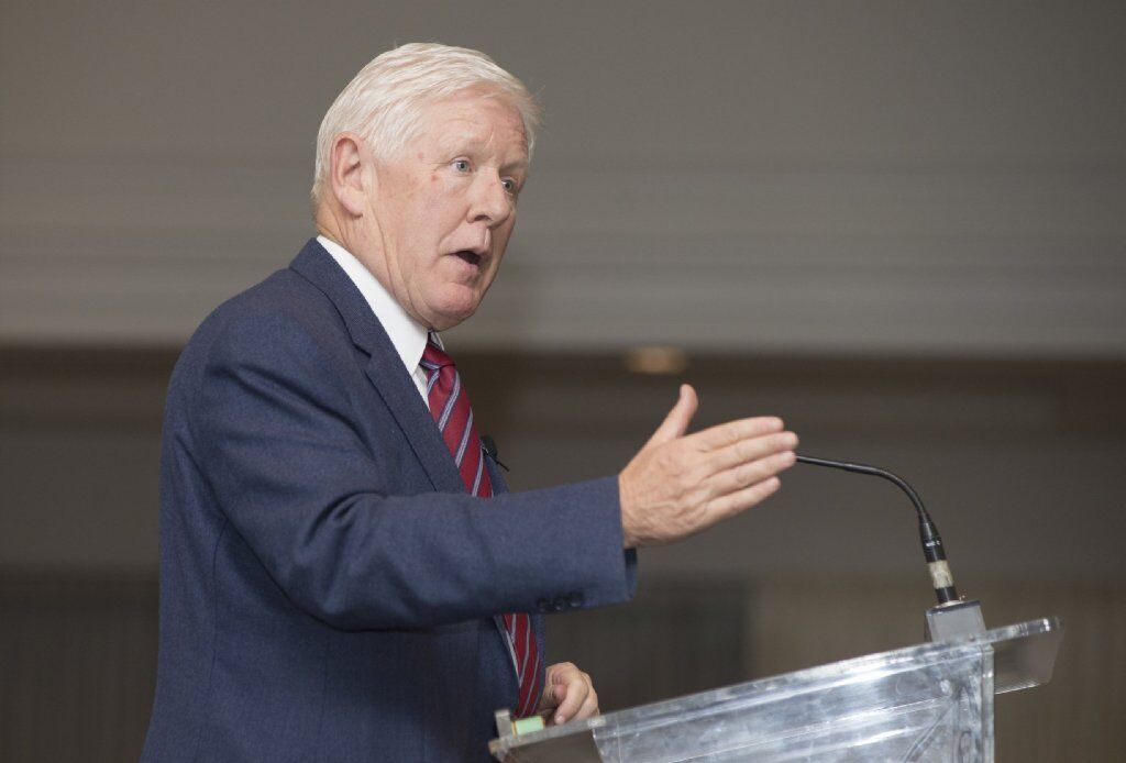 Bob Rae talks about Canada's scripted political process during Oakville ...