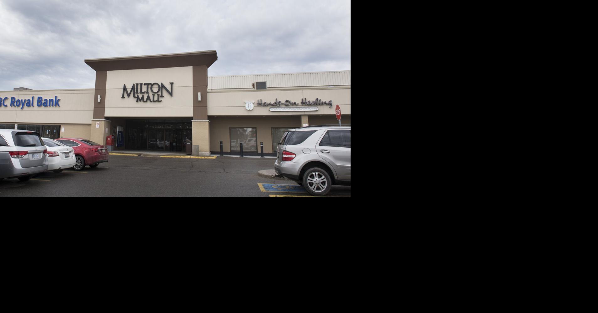 Suspects sought after failed Milton Mall jewelry heist