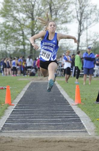 Six Oakville athletes win second gold at GHAC track and field