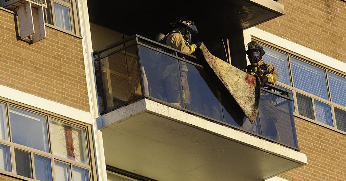 Oakville apartment balcony fire quickly doused