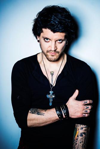 Sean Reyes wins for best rock video at indie music awards in Hollywood