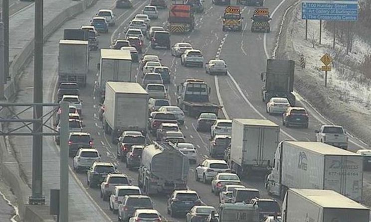 'Avoid the area': Major road closures on the Burlington QEW this week ...