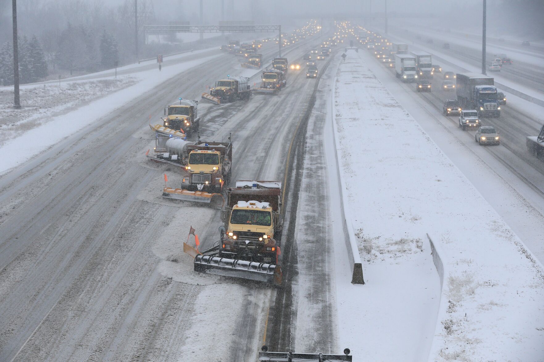How to track snowplows on major Ontario highways and routes