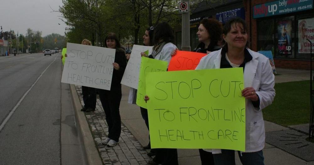 Pharmacy group stages protest at Flynn's office