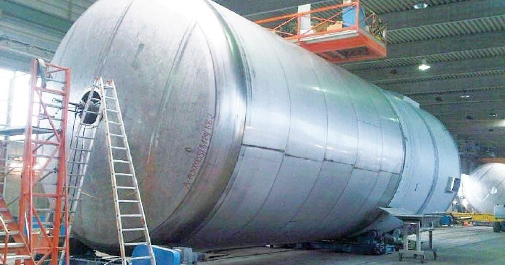 Beer vat move put on ice