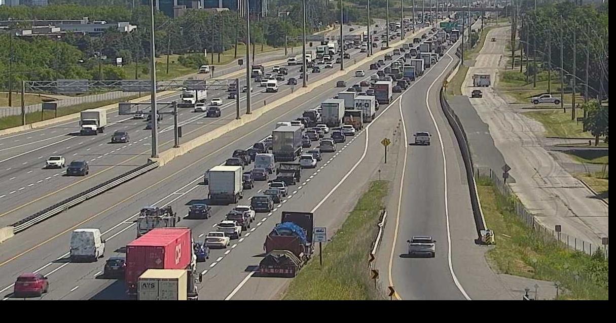 'Heavy delays': Serious crash on QEW in Oakville under investigation ...