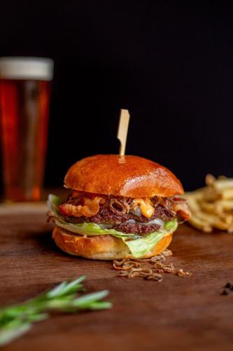 Bo.Vine Burgers & Bar opens in Oakville