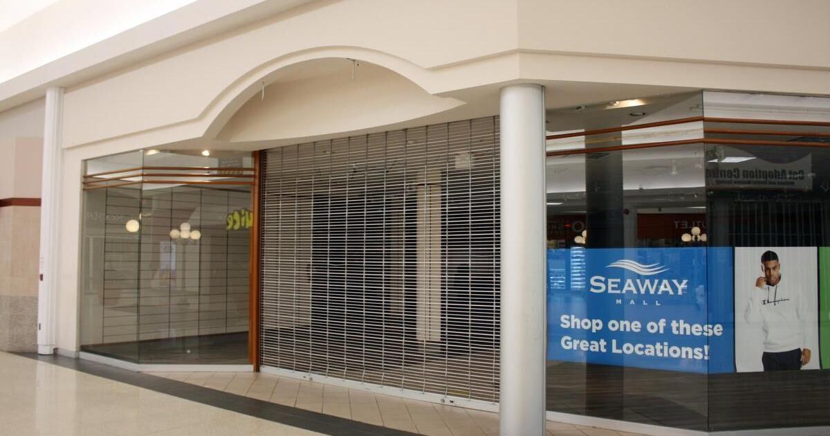 Liquidation sales at Ricki’s, Cleo and Bootlegger stores