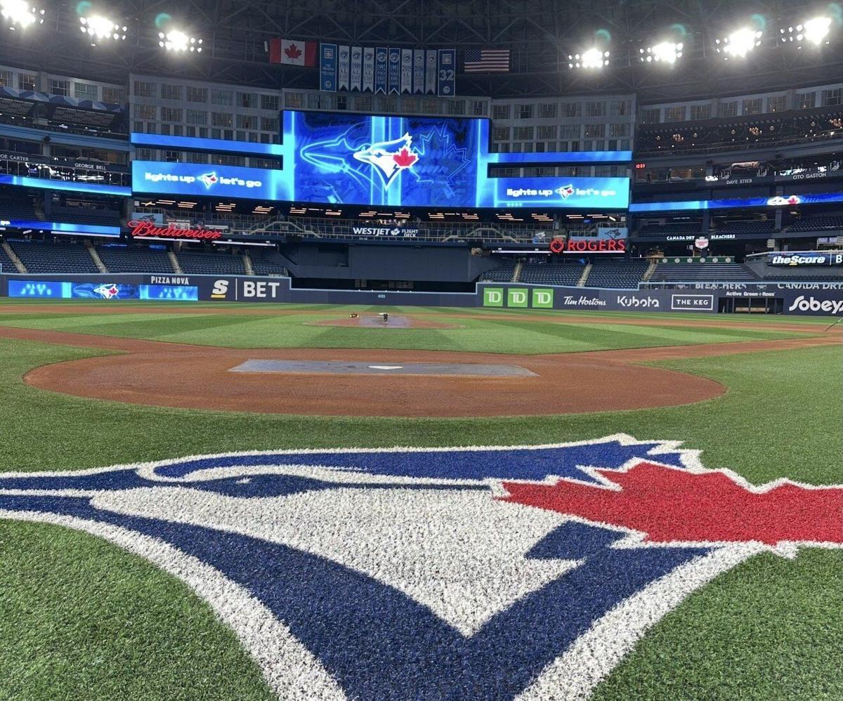 Blue Jays pregame tour: Behind the scenes at Rogers Centre