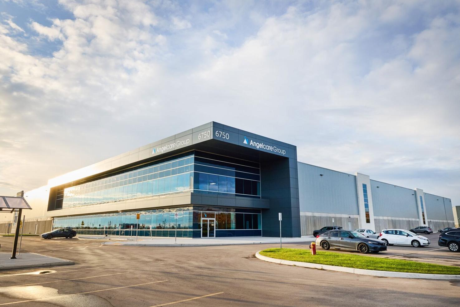 Global brand opens $20M cat litter packaging facility in Milton