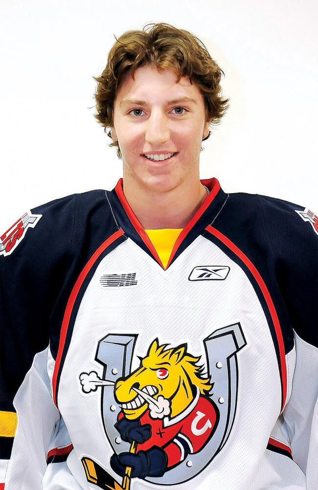 Sgarbossa opens playoffs with big night