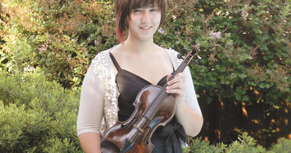 Orchestra awards teen musician