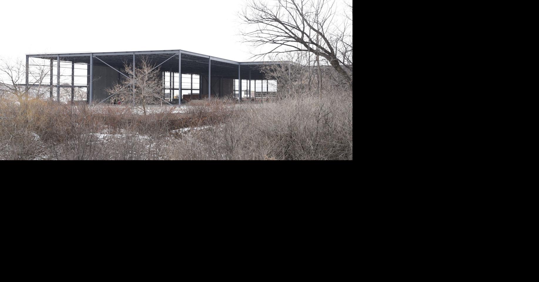 WHAT'S GOING ON HERE?: New building going up in Burlington has people ...