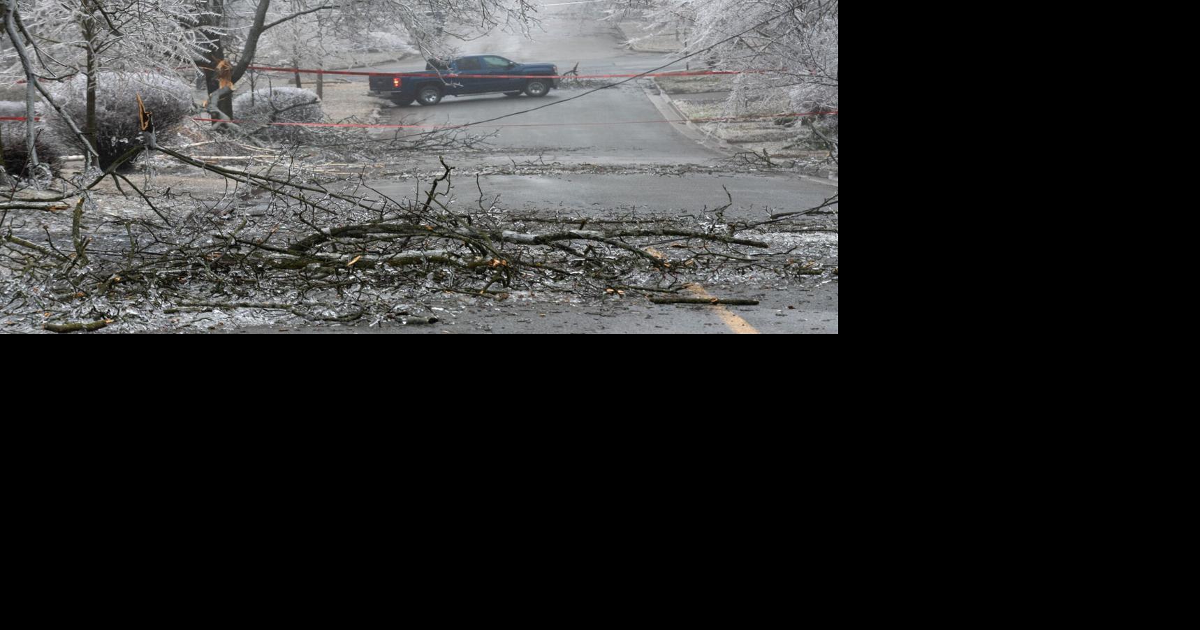Burlington Hydro crews in Muskoka helping to restoring power