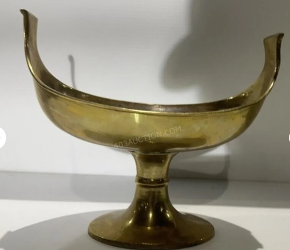 Interview with the Vampire auction: Bid on props in Ontario