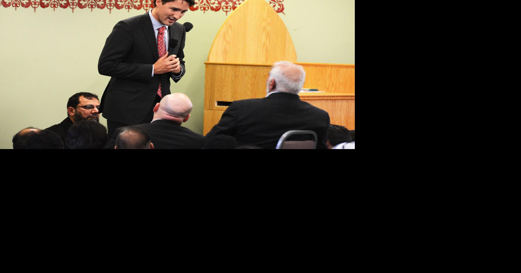 Hundreds attend funeral prayers for Oakville's Max Khan