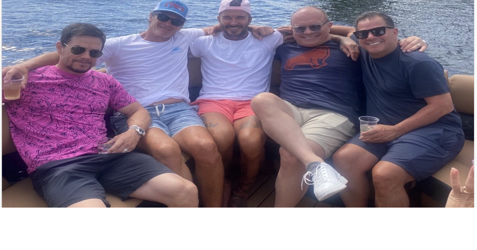 Mark Wahlberg, David Beckham, Tie Domi, Jamie Salter enjoy time in Muskoka