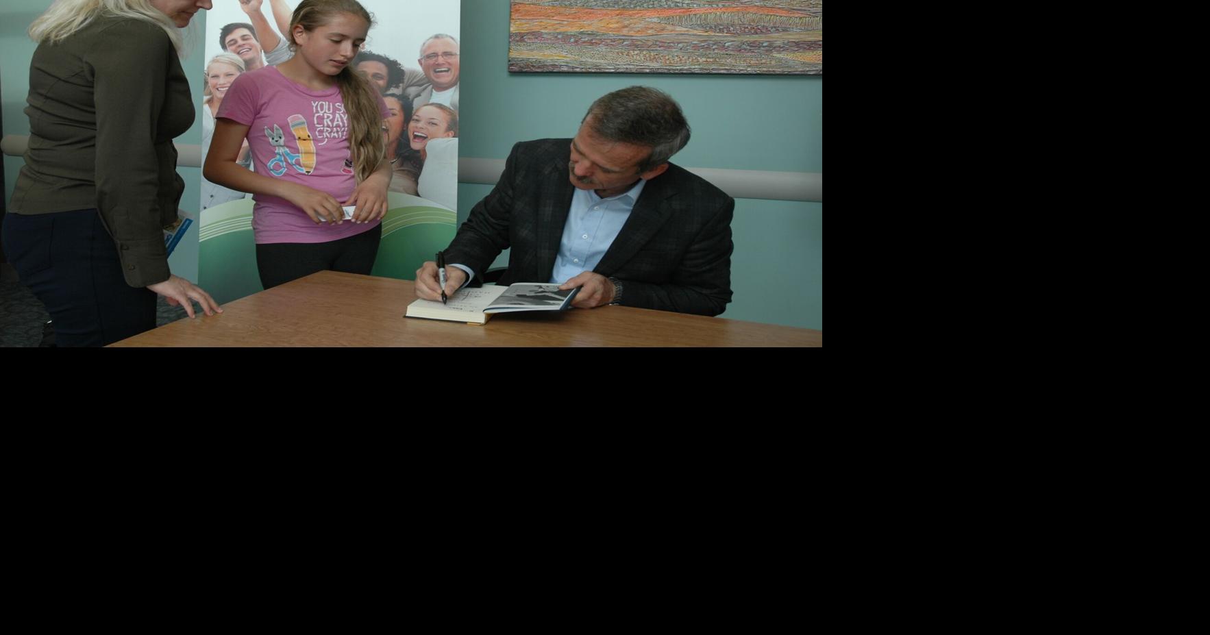 Chris Hadfield wows huge crowds at Milton library