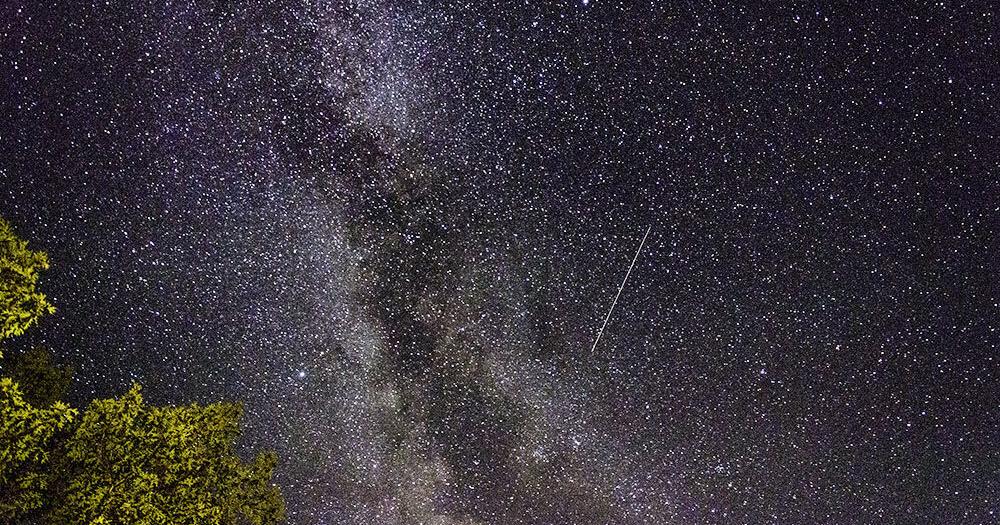 When to catch 3 meteor showers in Ontario this November