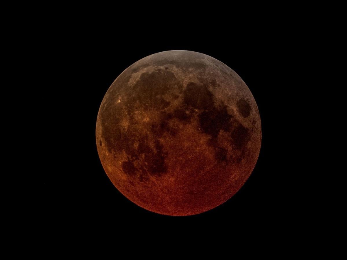 Total Lunar Eclipse Ontario 2026: March 3 Blood Moon Guide