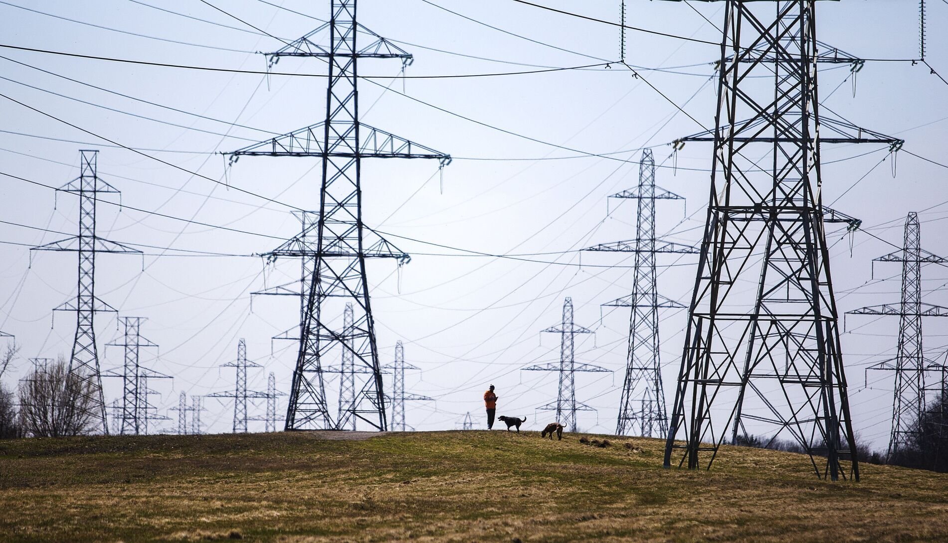 Ontario electricity rates: Time-of-use hours switch Nov. 1