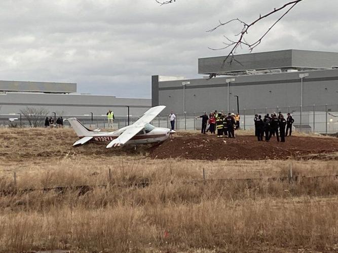 UPDATED: Small plane makes emergency landing near Dulles Airport ...