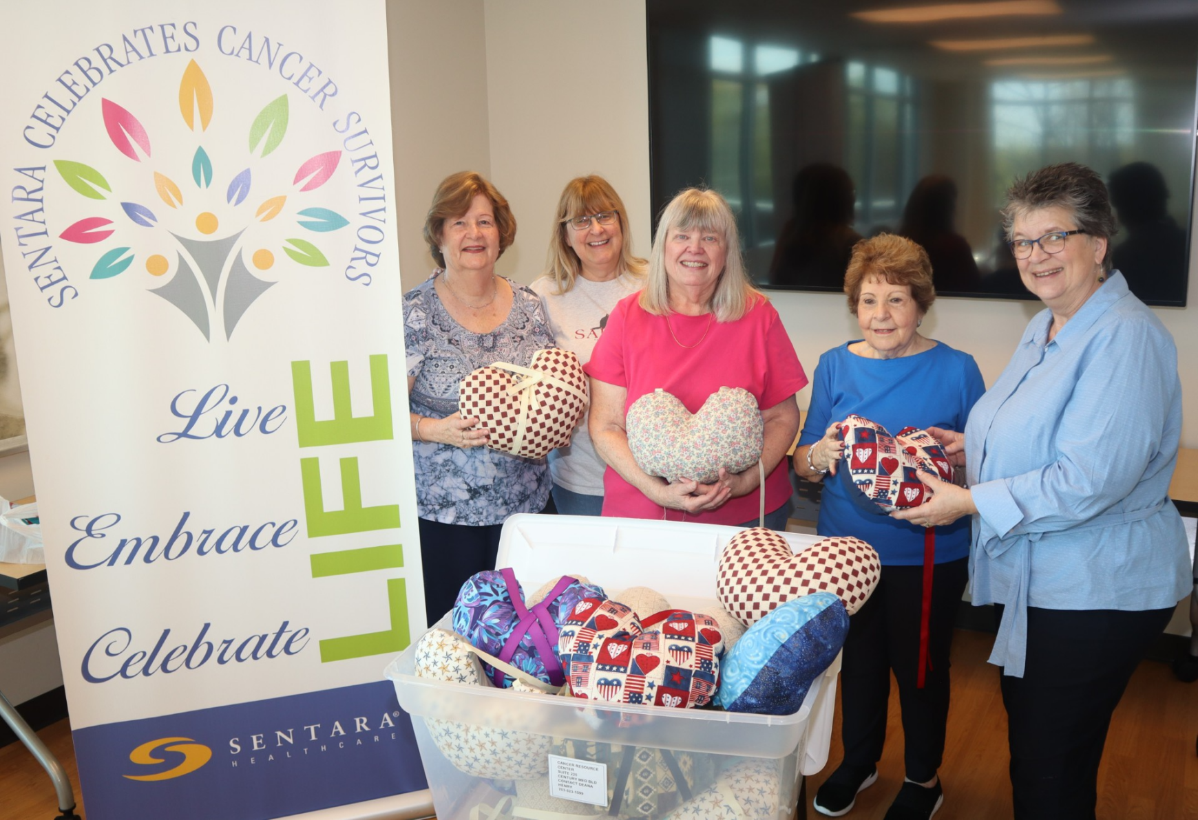 Woodbridge Woman’s Club pillow-making project brings comfort to Sentara cancer survivors ...
