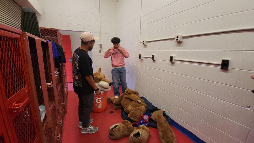IN PHOTOS: A view from inside Gar-Field's mascot | Sports | insidenova.com