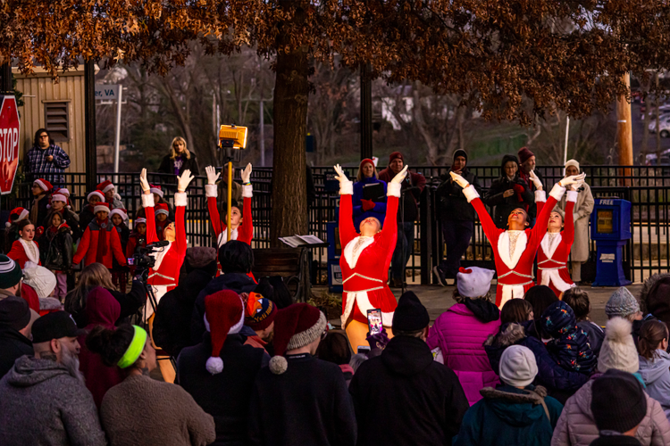PHOTOS: Culpeper's Christmas Tree Lighting 2022 | InsideNoVa Culpeper ...