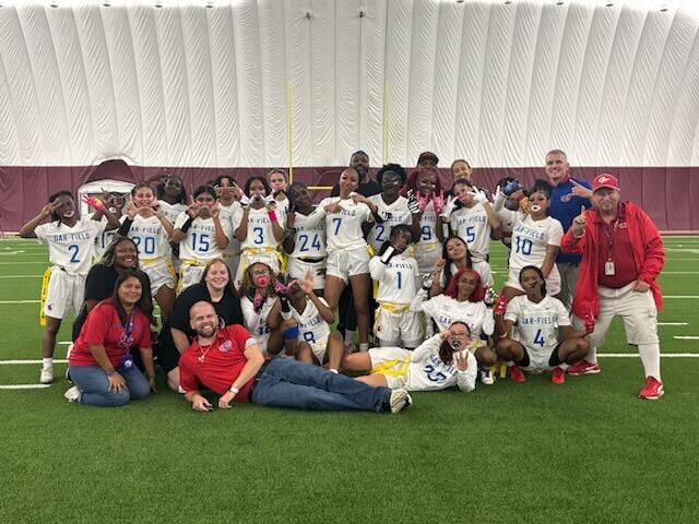 IN PHOTOS: Washington Commanders host girls flag football teams ...