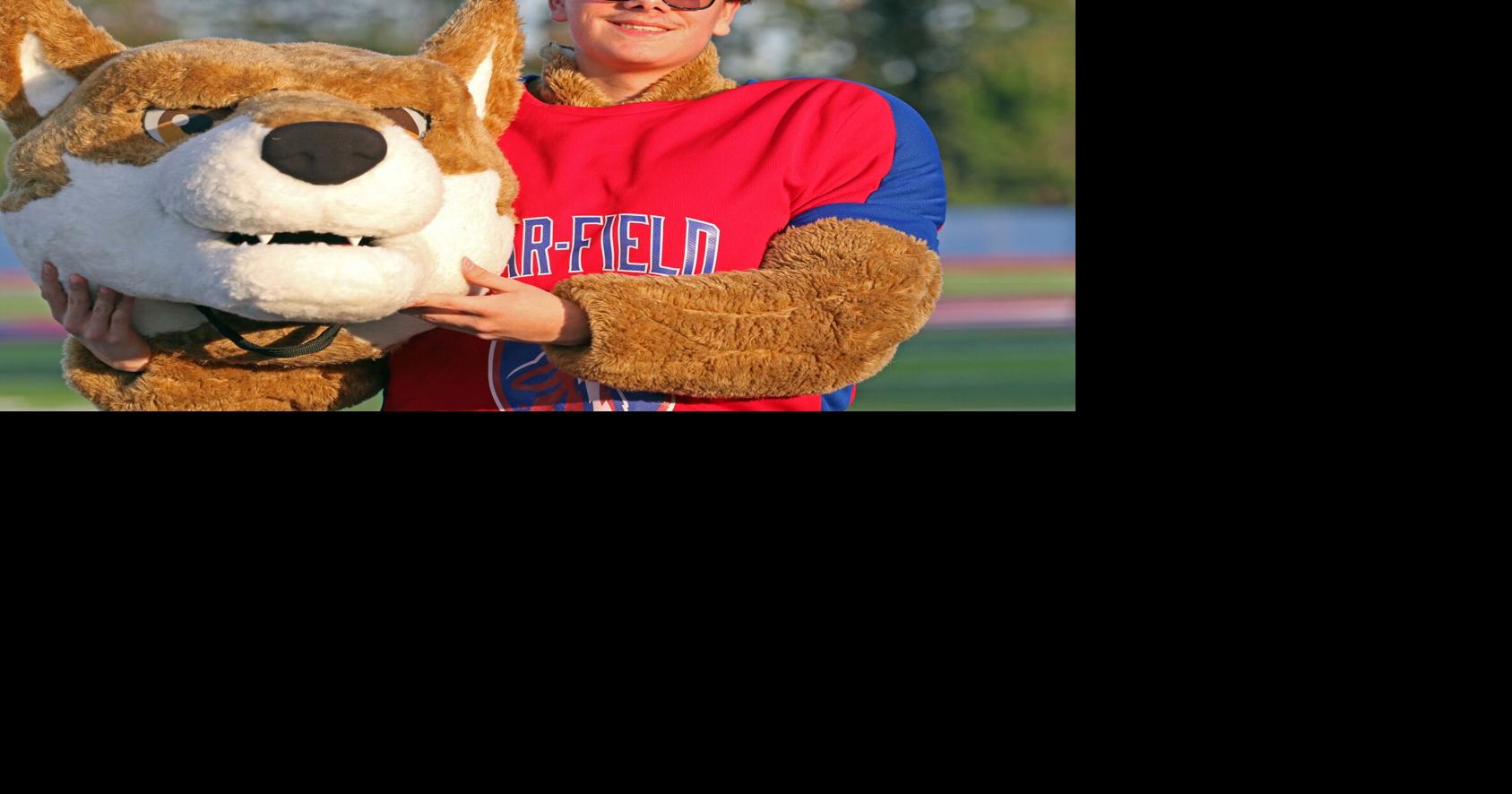 A day in the ‘life’ of Gar-Field’s mascot | Sports | insidenova.com