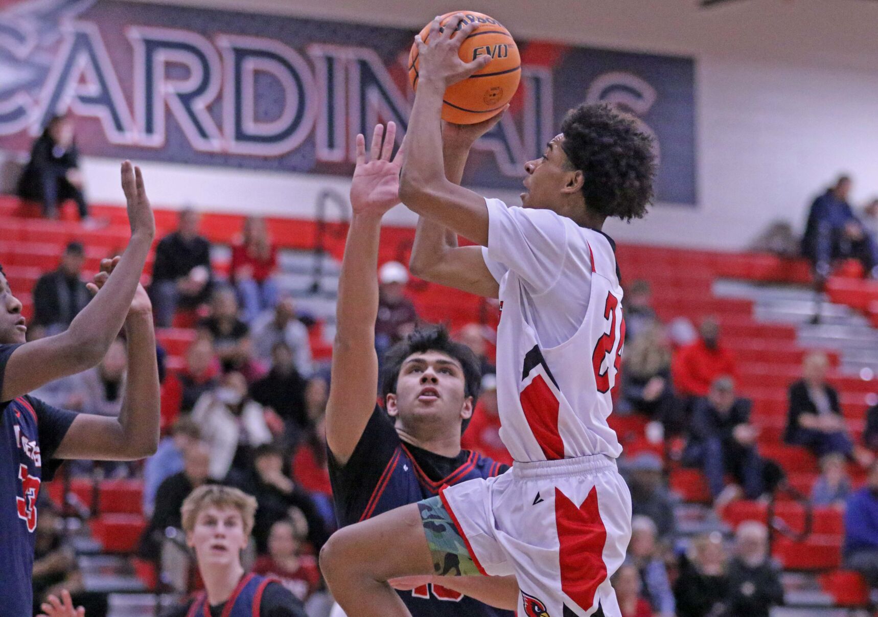 IN PHOTOS: Gainesville boys basketball stretches itself even further ...
