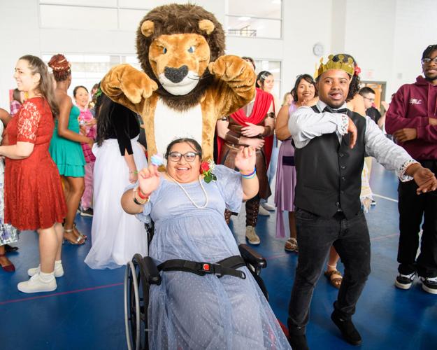 Prince William students share the stage at unified prom | Headlines ...