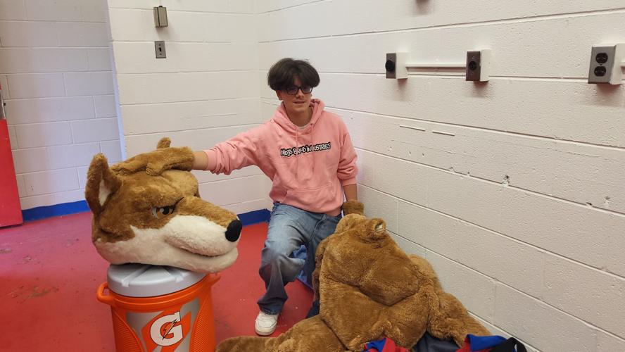 IN PHOTOS: A view from inside Gar-Field's mascot | Sports | insidenova.com
