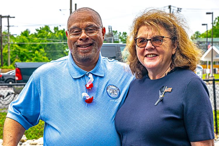 GALLERY: Crowd honors veterans at Culpeper National Cemetery ...