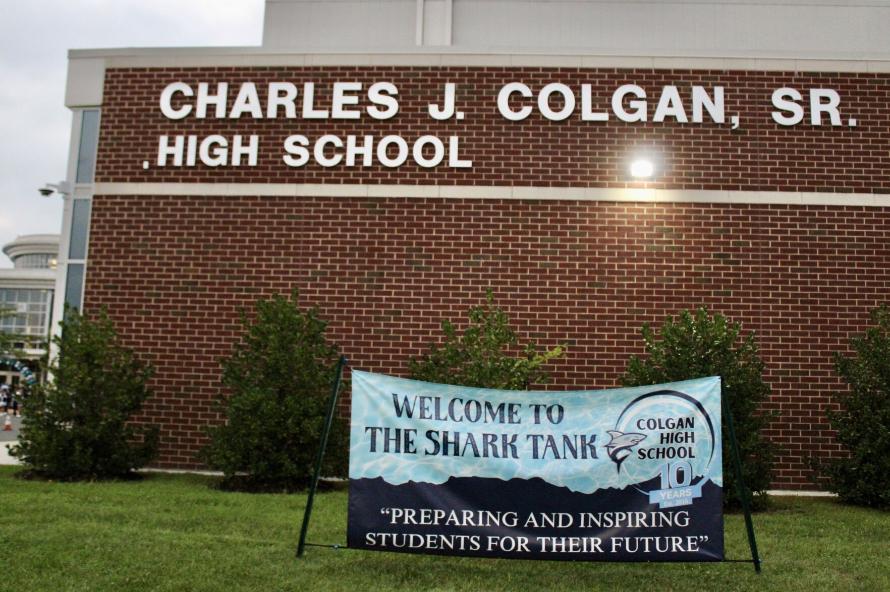 Community supports Colgan High's sign language teacher | Headlines ...