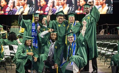 More than 5,000 grads lauded at Mason winter commencement | news ...