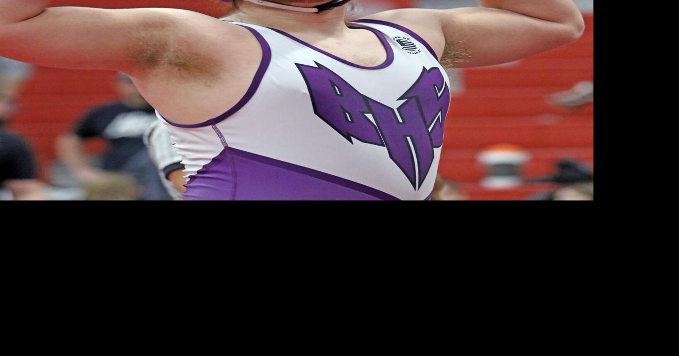 IN PHOTOS: Scenes from Saturday's Class 6 Region B wrestling meet ...