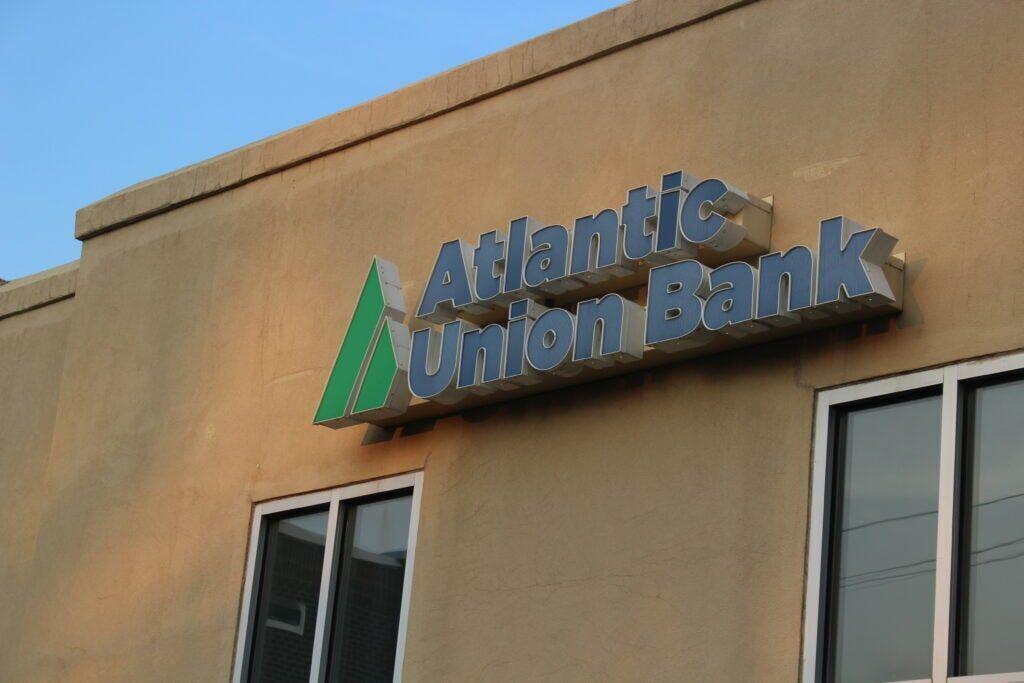 Atlantic Union to buy Sandy Springs Bank in big regional merger ...