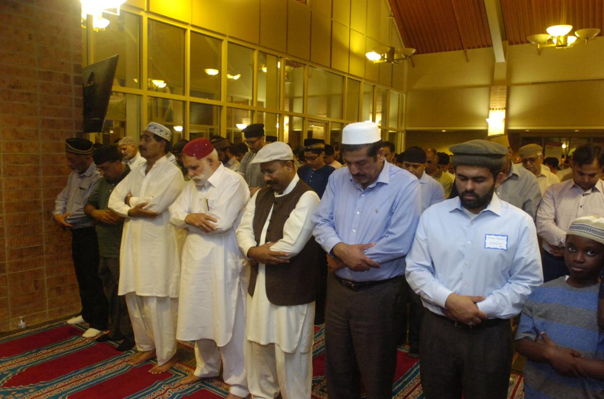 Masroor Mosque marks end of Ramadan | News | insidenova.com