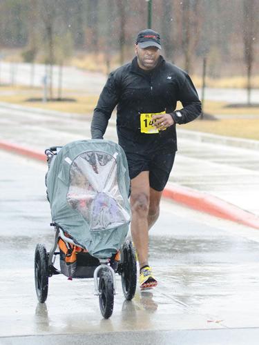 Inaugural Gunston 5-Miler race draws big turnout | Belvoir Sports ...