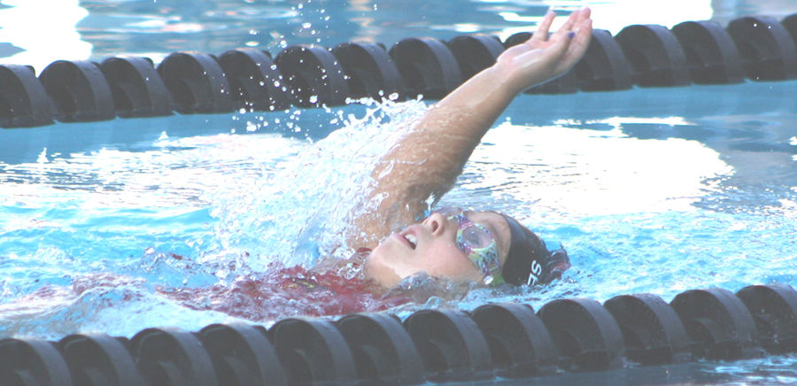 PHOTOS: Washington Golf swimmers find success in the water | Multimedia ...