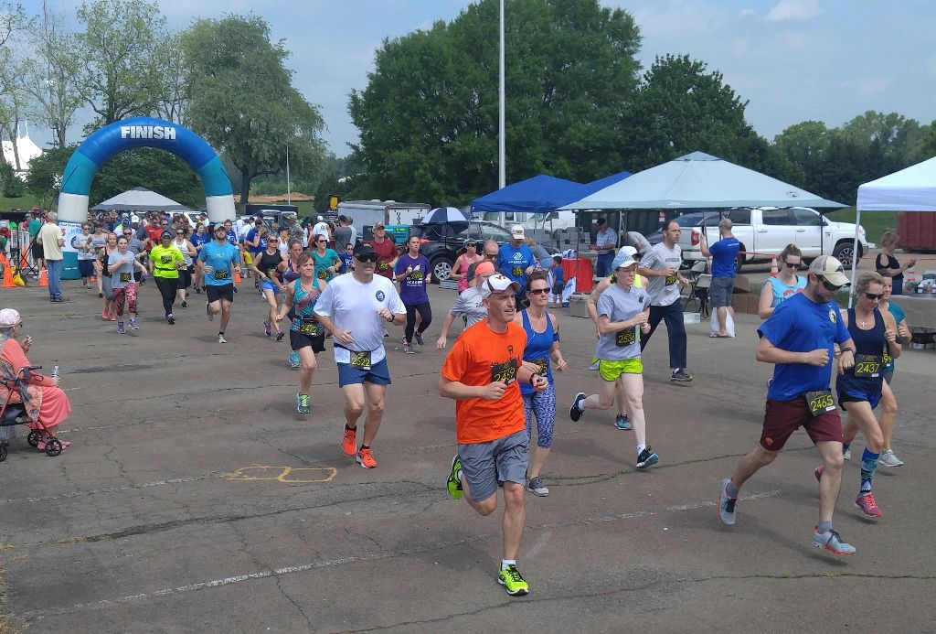 Ditch Diggers Dash benefits Boys & Girls Club of Fauquier | Business ...