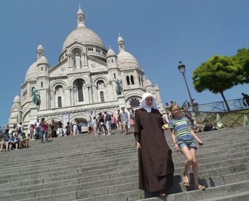 French mother superior bullied nuns at Paris convent - inquiry ...