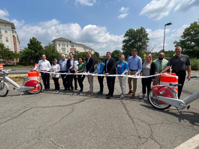 Time to ride: Shared-use path parallel to I-66 officially opens in ...