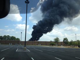 Six-alarm fire rages through Alexandria warehouse | | insidenova.com